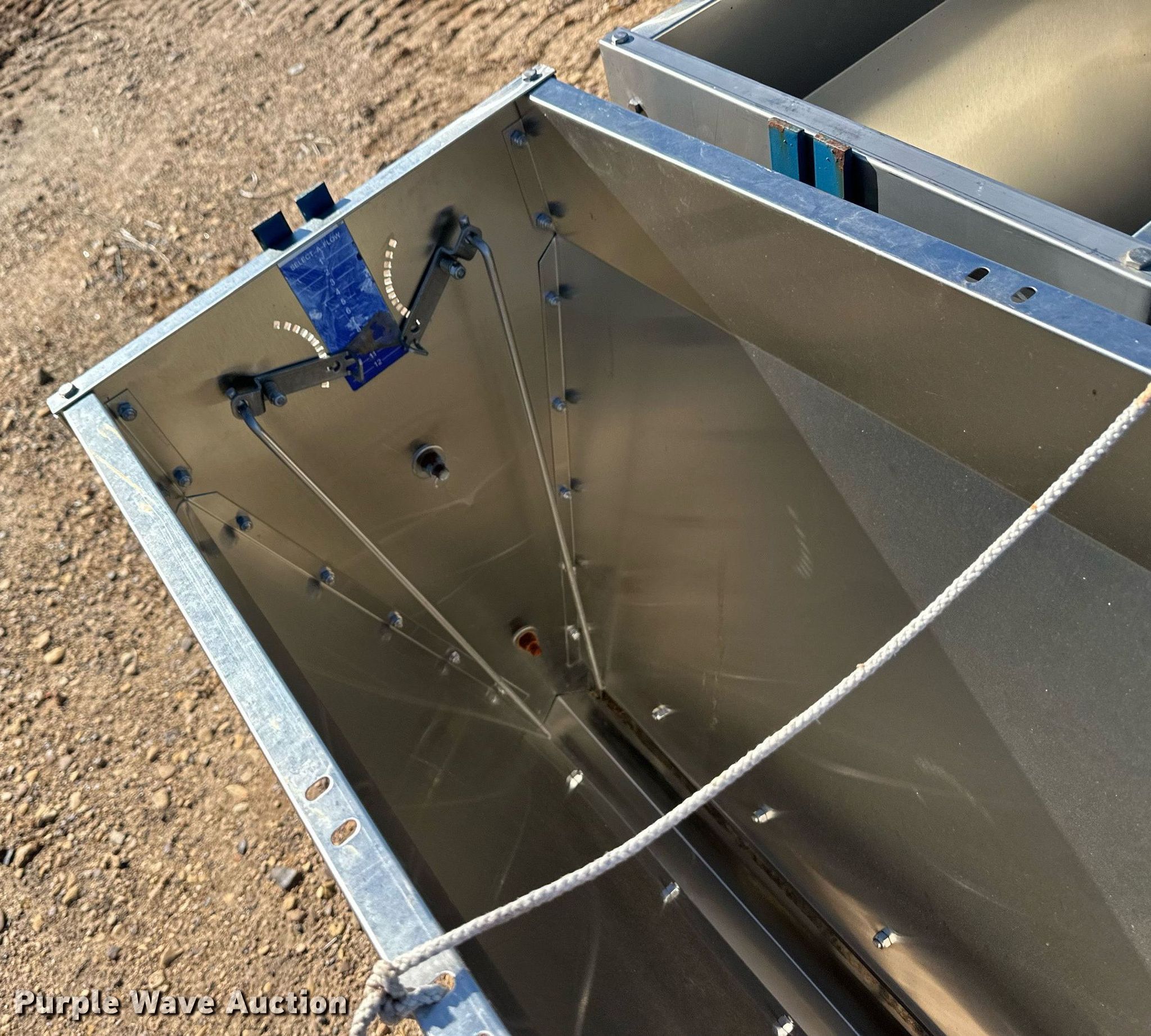 (6) Hog Slat Platinum Series 300 hog feeders in Sublette, KS | Item ...