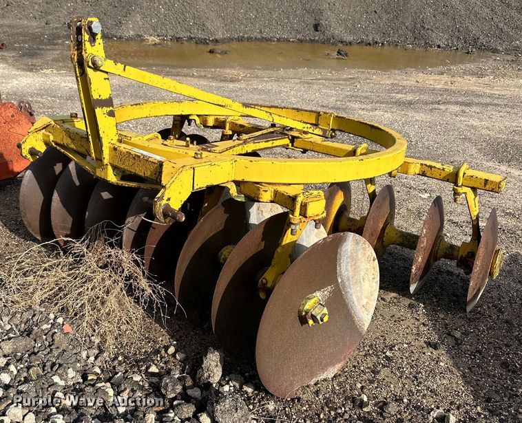 Tandem disk in Jetmore, KS | Item ER8261 sold | Purple Wave