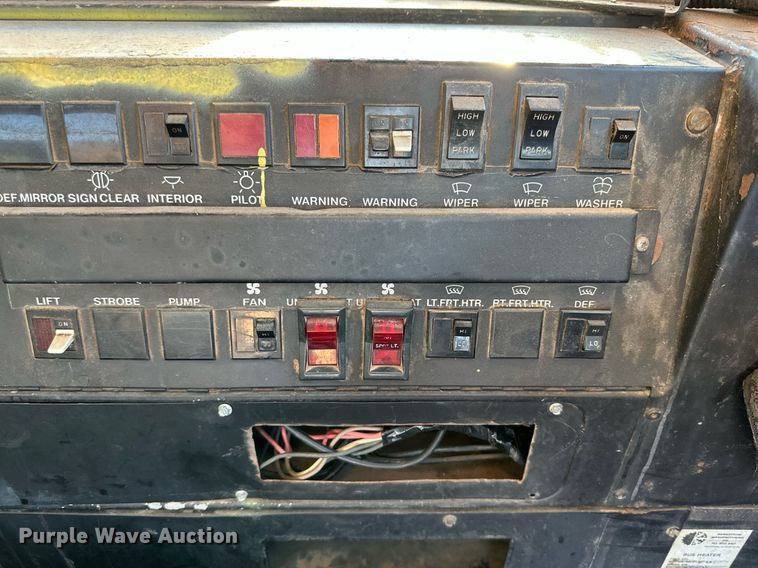 1995 International 3800 school bus in Abilene, TX | Item NQ9128 sold ...