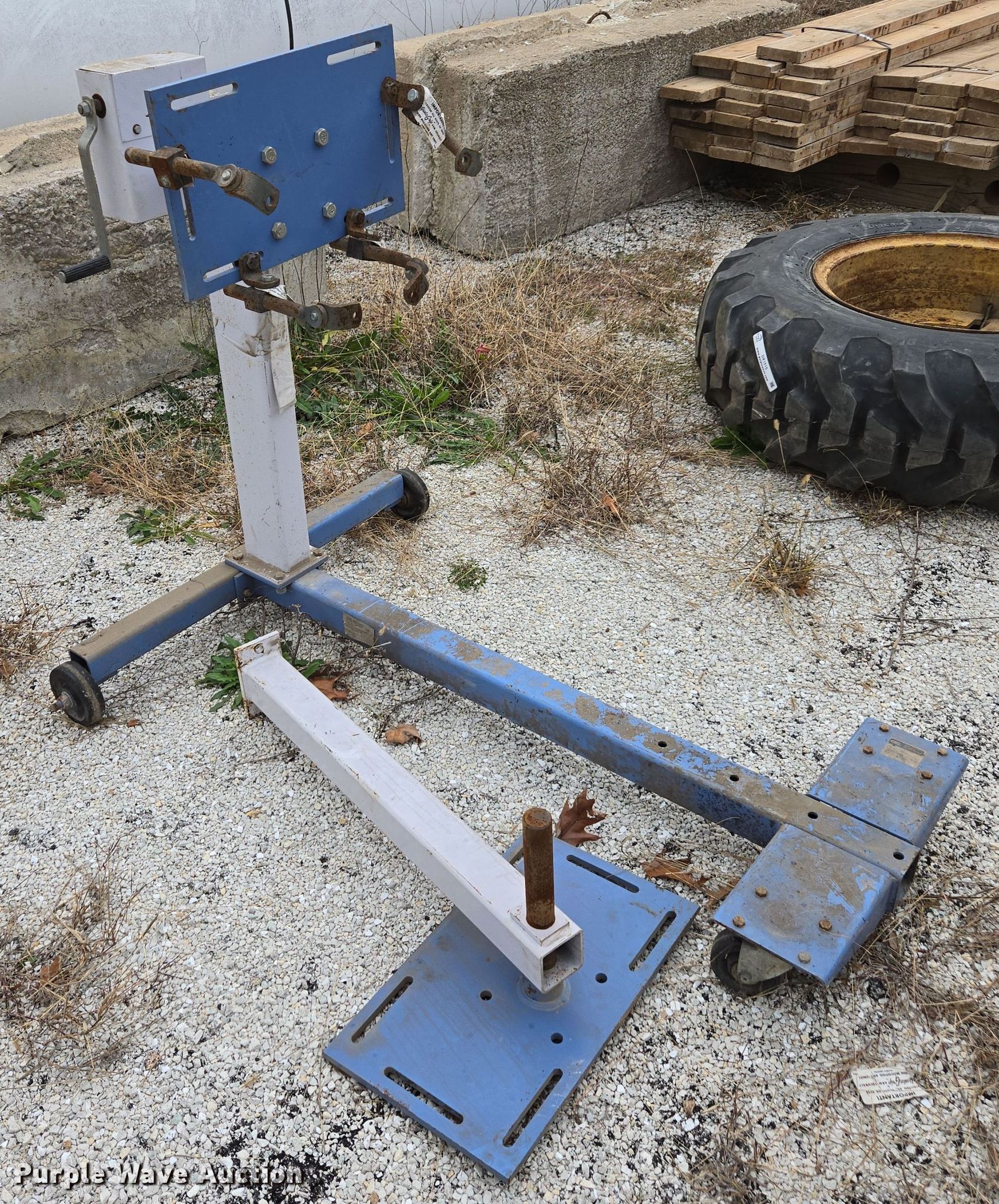 OTC Engine stand in Hardin Precinct, IL | Item DX1511 sold | Purple Wave