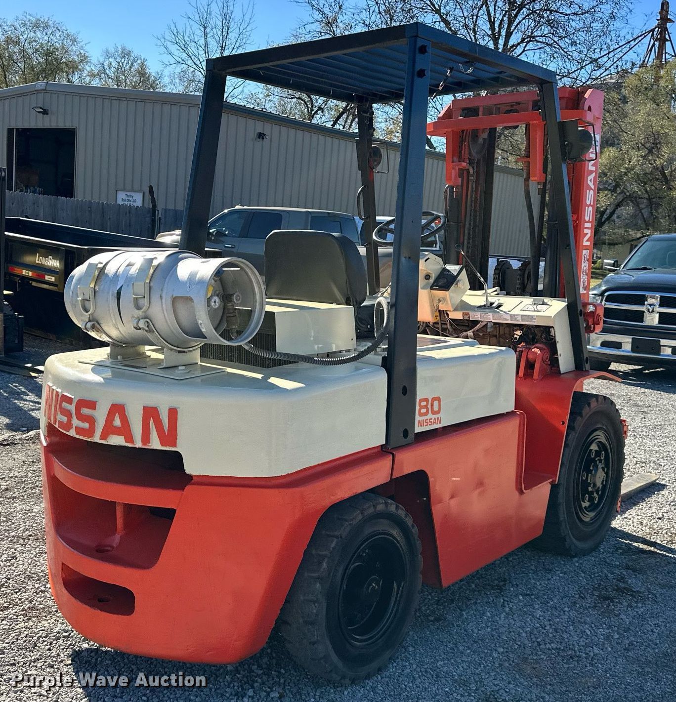 Nissan 80 forklift in Tonganoxie, KS | Item DS3214 for sale | Purple Wave