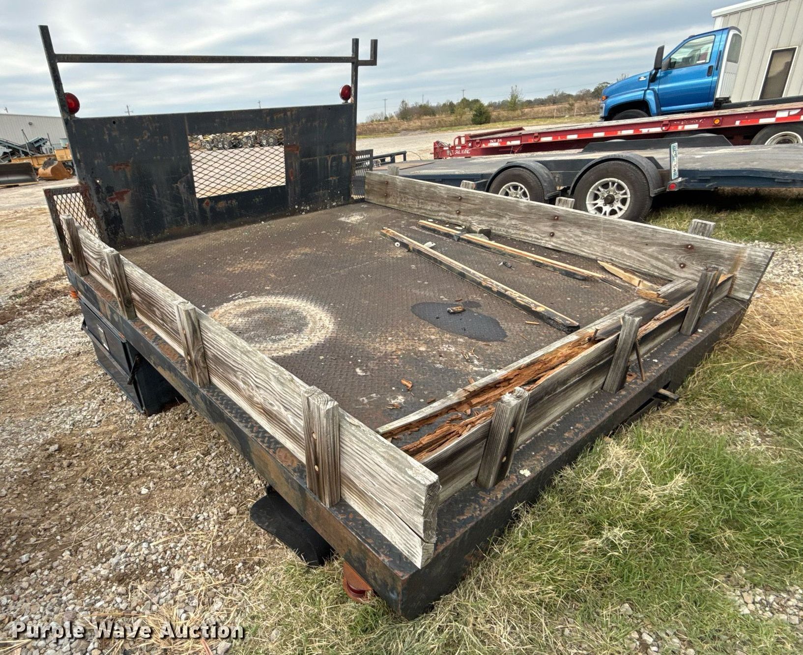Flatbed in Arkoma, OK | Item EG7903 sold | Purple Wave