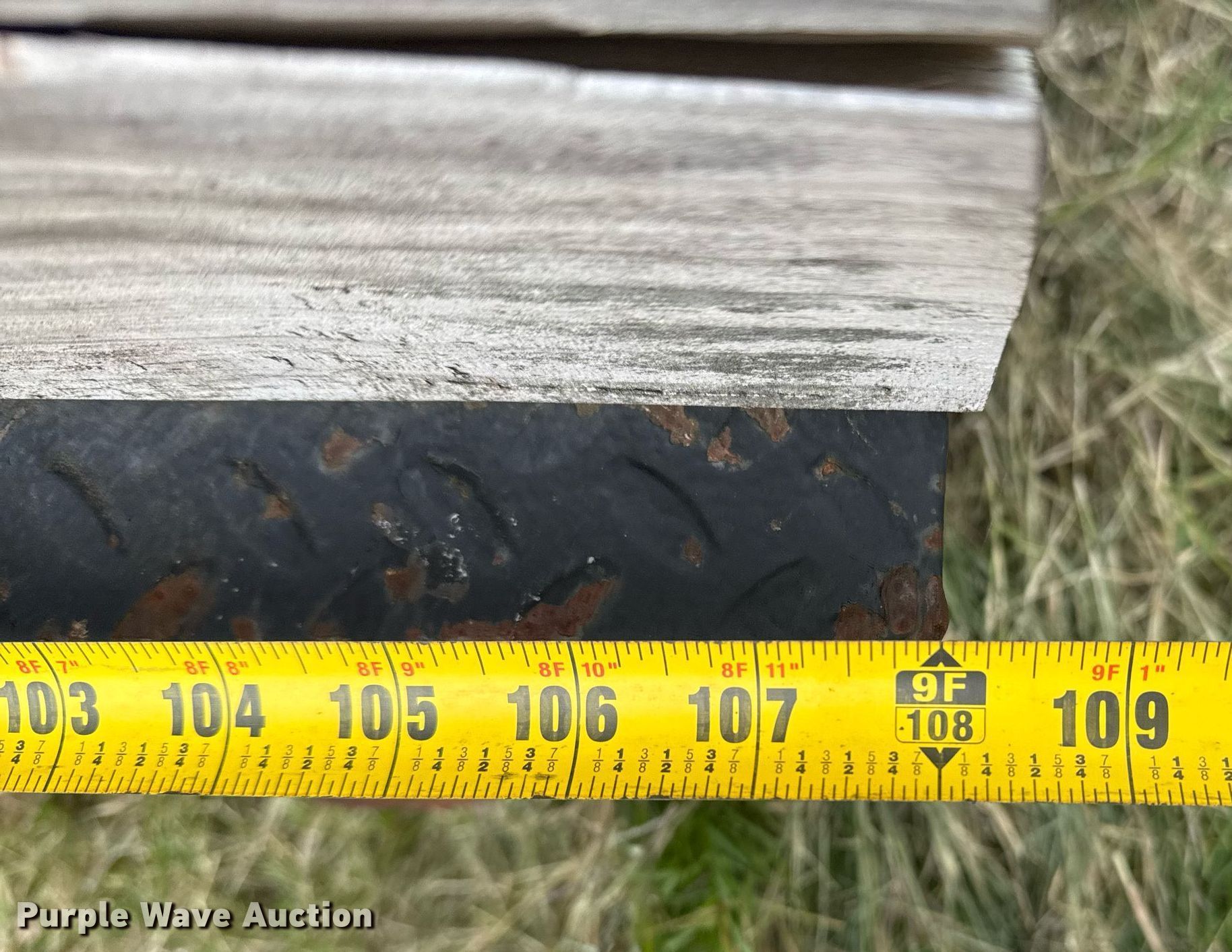 Flatbed in Arkoma, OK | Item EG7903 sold | Purple Wave