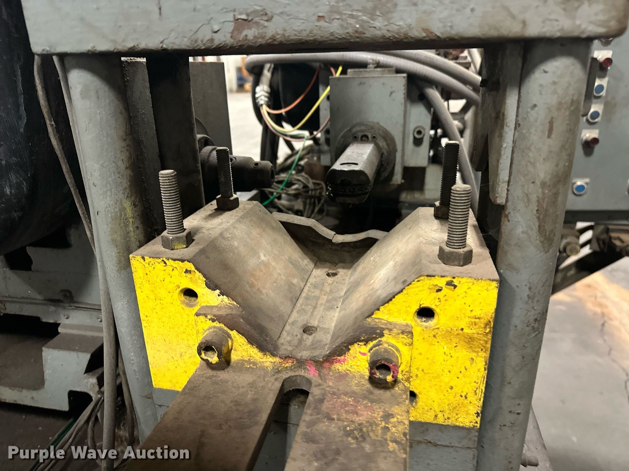 Slot milling machine in Oklahoma City, OK | Item EJ5135 sold | Purple Wave