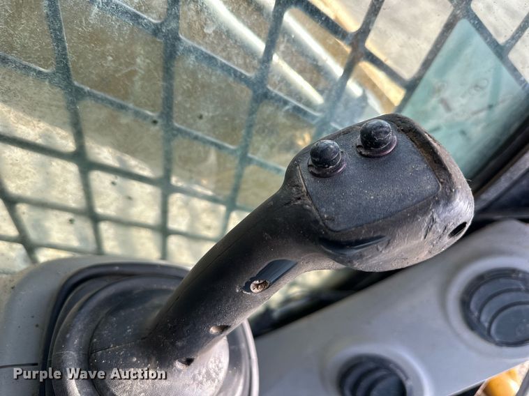 2012 Caterpillar 289C tracked skid steer loader in Smithville, MO ...