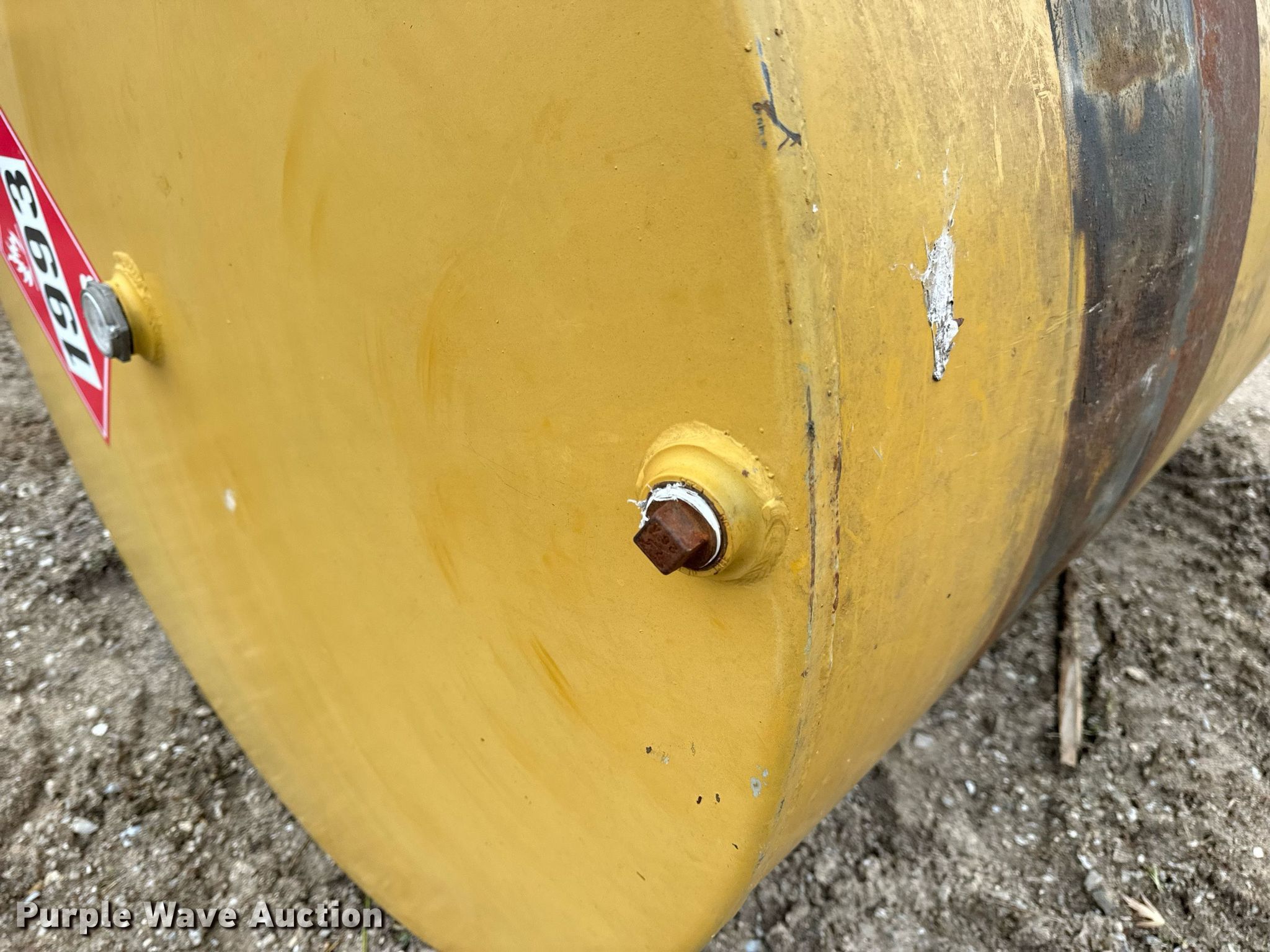 Fuel tank in Columbia, MO | Item EH7297 sold | Purple Wave