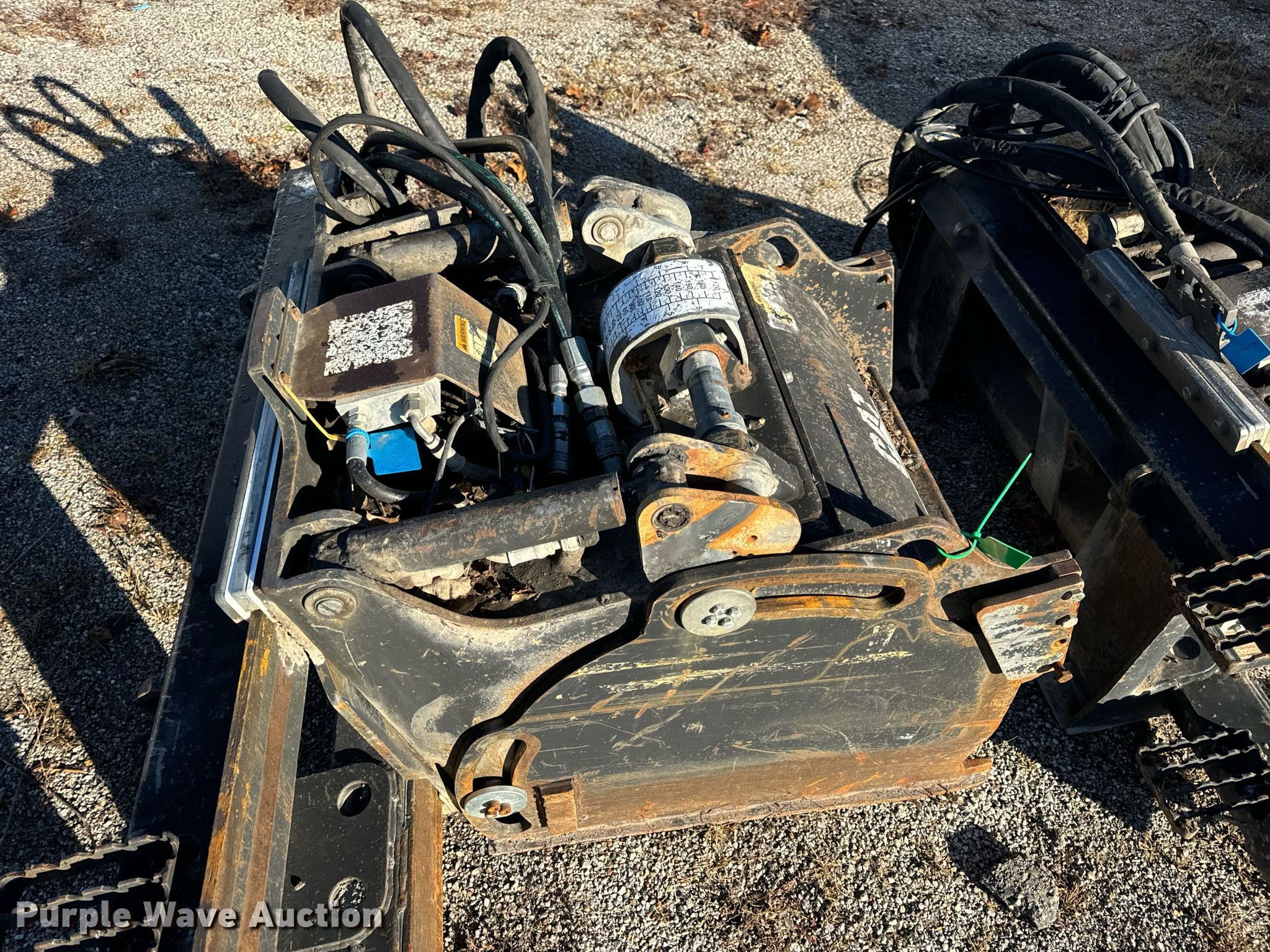 2005 Caterpillar PC206 skid steer cold planer in Jefferson City, MO ...