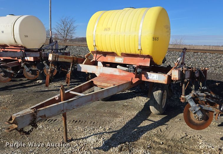 Clark liquid fertilizer applicator in Versailles, OH | Item EE7954 for ...