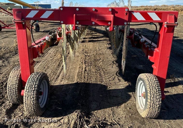 2013 Farm King hay rake in Danbury, NE | Item EH0004 for sale | Purple Wave