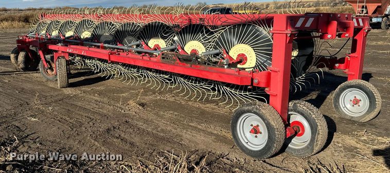 2013 Farm King hay rake in Danbury, NE | Item EH0004 for sale | Purple Wave