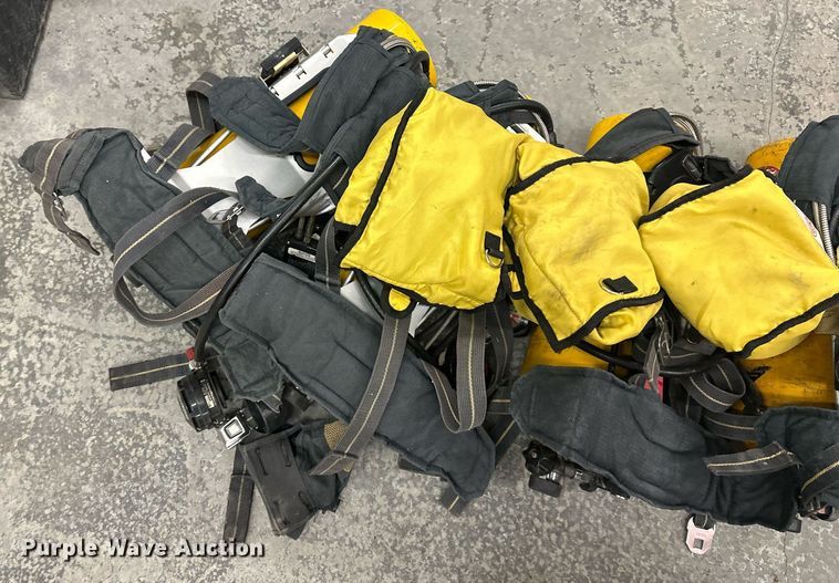 Scba Rescue equipment in King City, MO | Item DQ6528 sold | Purple Wave