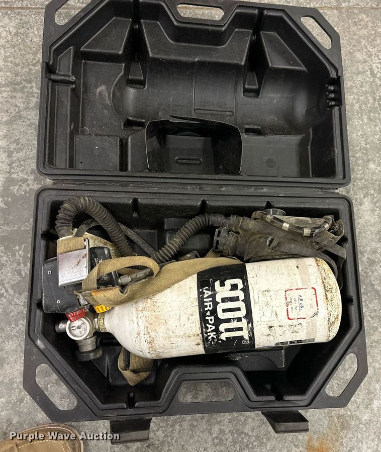 Scba Rescue equipment in King City, MO | Item DQ6528 sold | Purple Wave