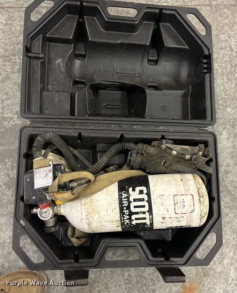 Scba Rescue equipment in King City, MO | Item DQ6528 sold | Purple Wave