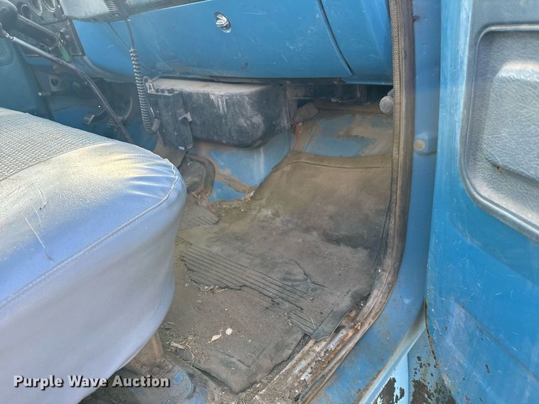 1975 Chevrolet C50 dump truck in Hays, KS | Item DX3879 sold | Purple Wave