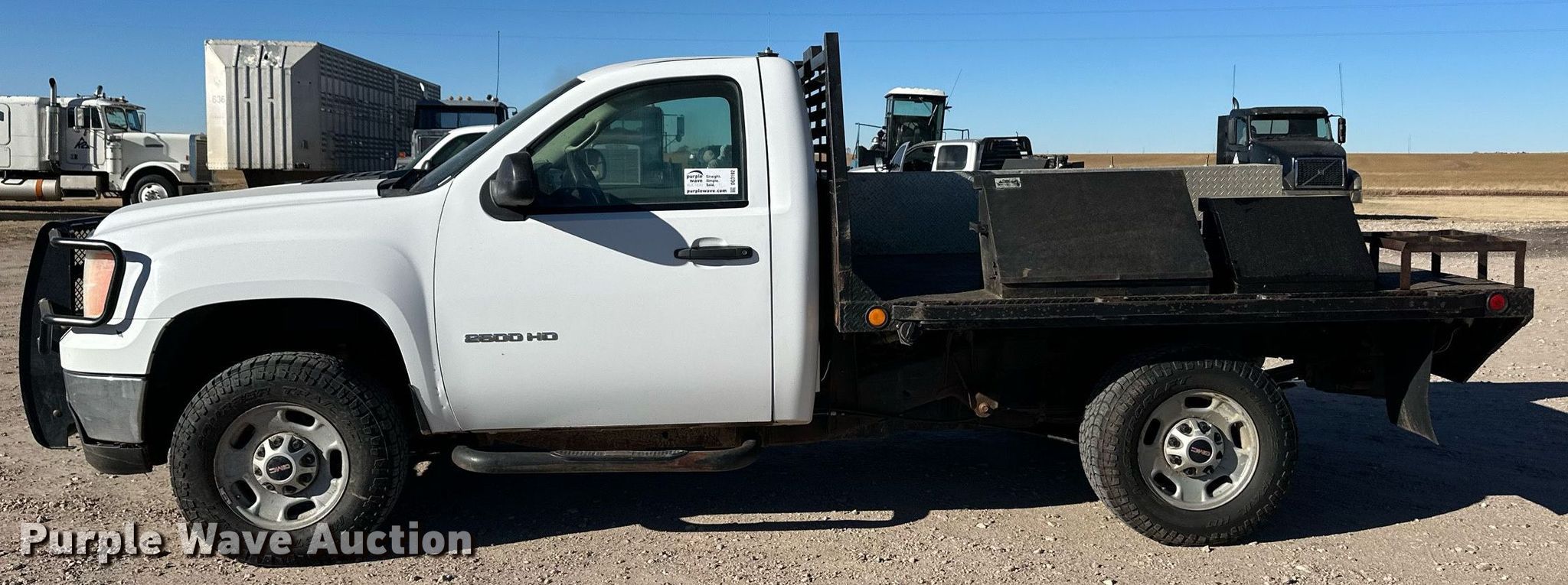 2013 GMC Sierra 2500HD flatbed pickup truck in Pierceville, KS | Item ...
