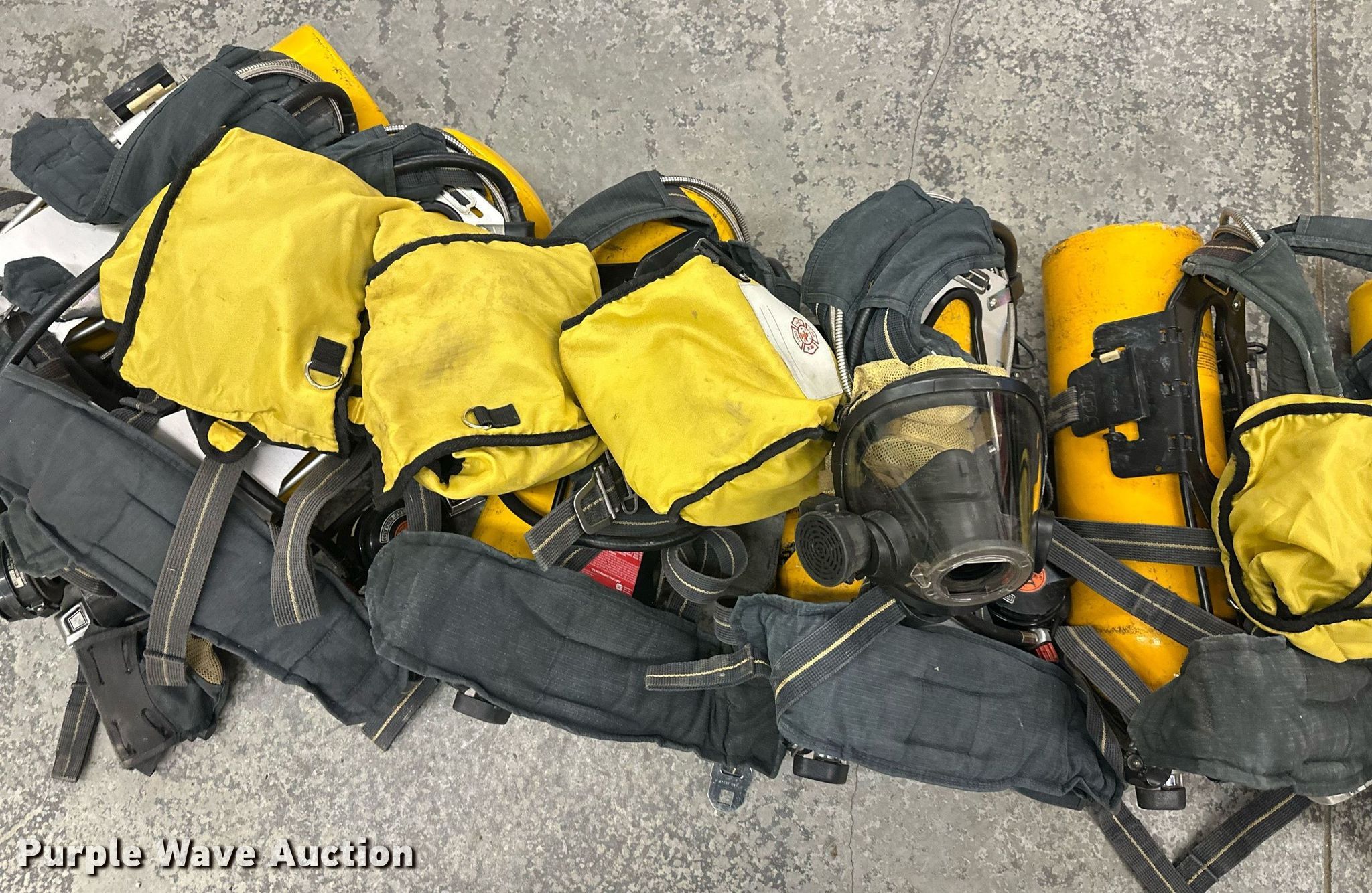 Scba Rescue equipment in King City, MO | Item DQ6528 sold | Purple Wave