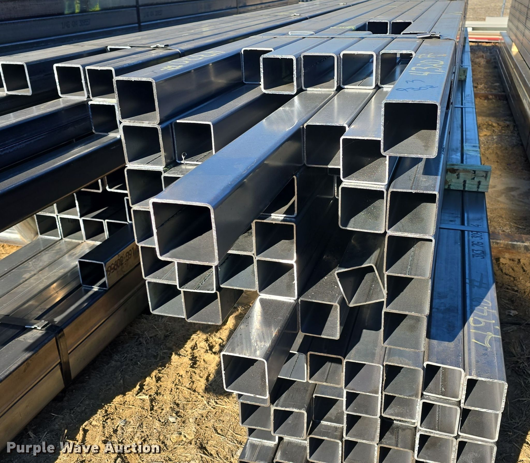 (2) bundles of square tubing in Hoyt, KS | Item NI9302 sold | Purple Wave