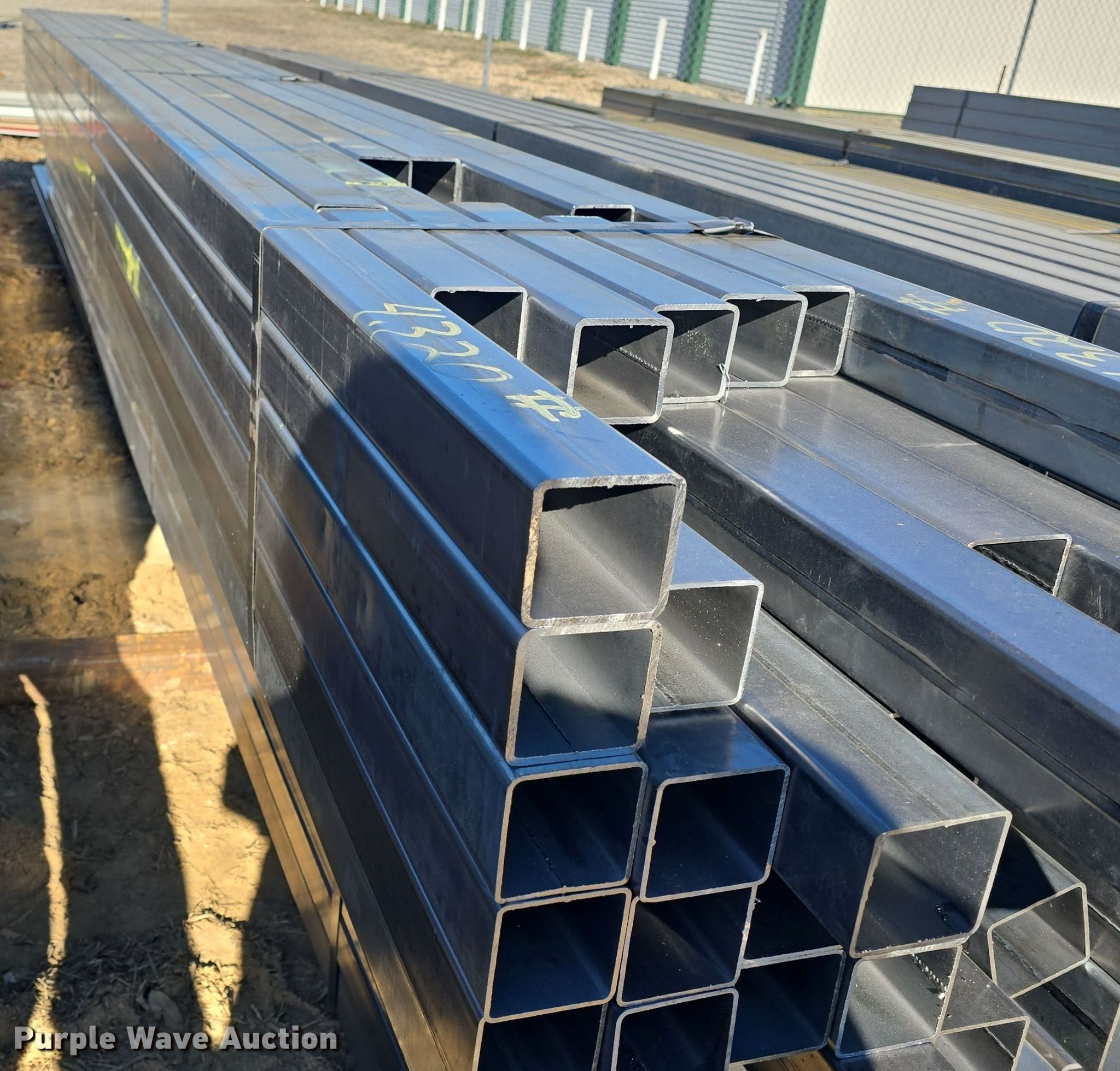 (2) bundles of square tubing in Hoyt, KS | Item NI9302 sold | Purple Wave