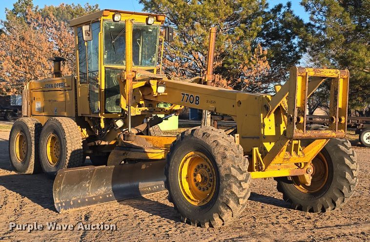 1992 John Deere 770B motor grader in Mason City, NE | Item DV0095 for sale | Purple Wave