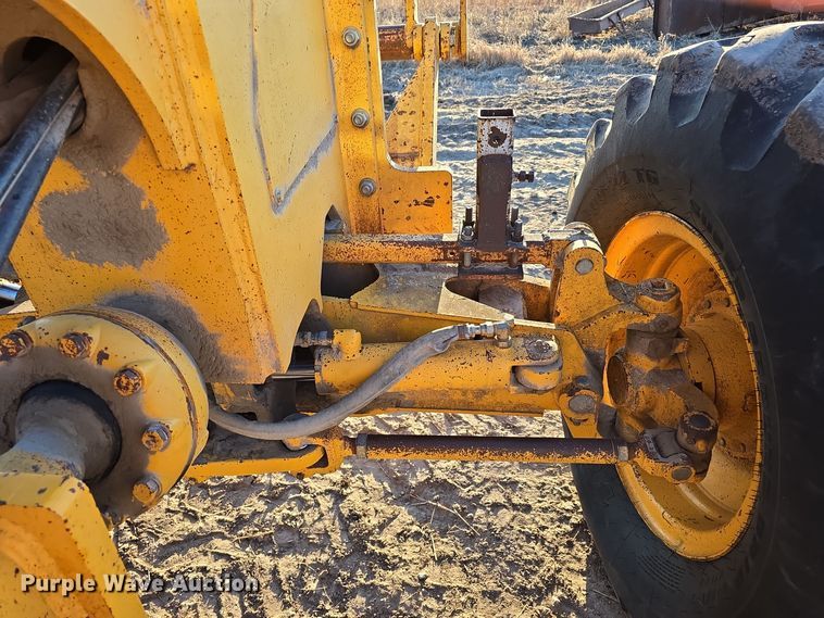 1992 John Deere 770B motor grader in Mason City, NE | Item DV0095 for sale | Purple Wave