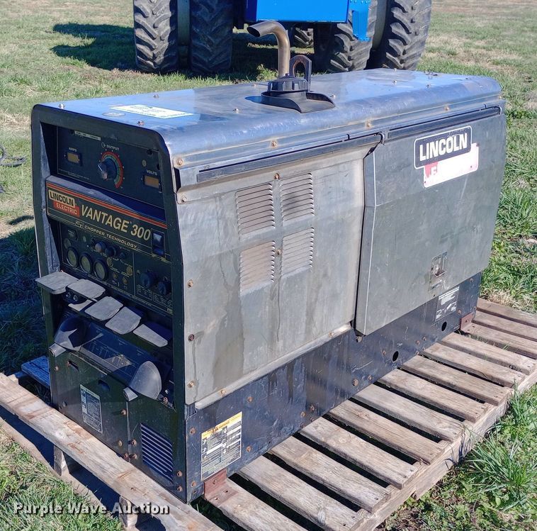 Lincoln Vantage 300 welder/generator in El Dorado, KS | Item DW0920 ...