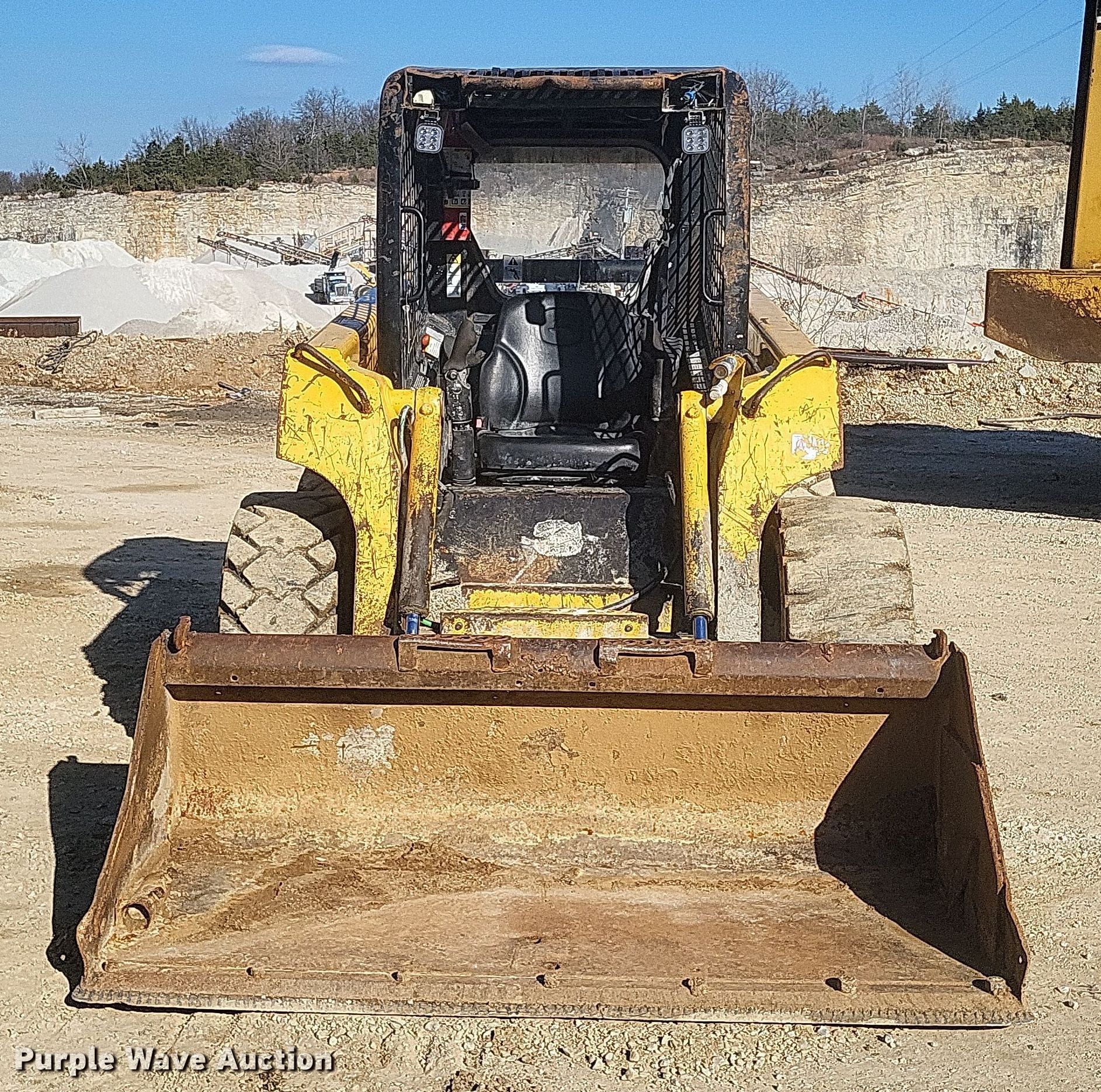 John Deere 250 skid steer loader in Cadet, MO | Item DS5149 for sale ...