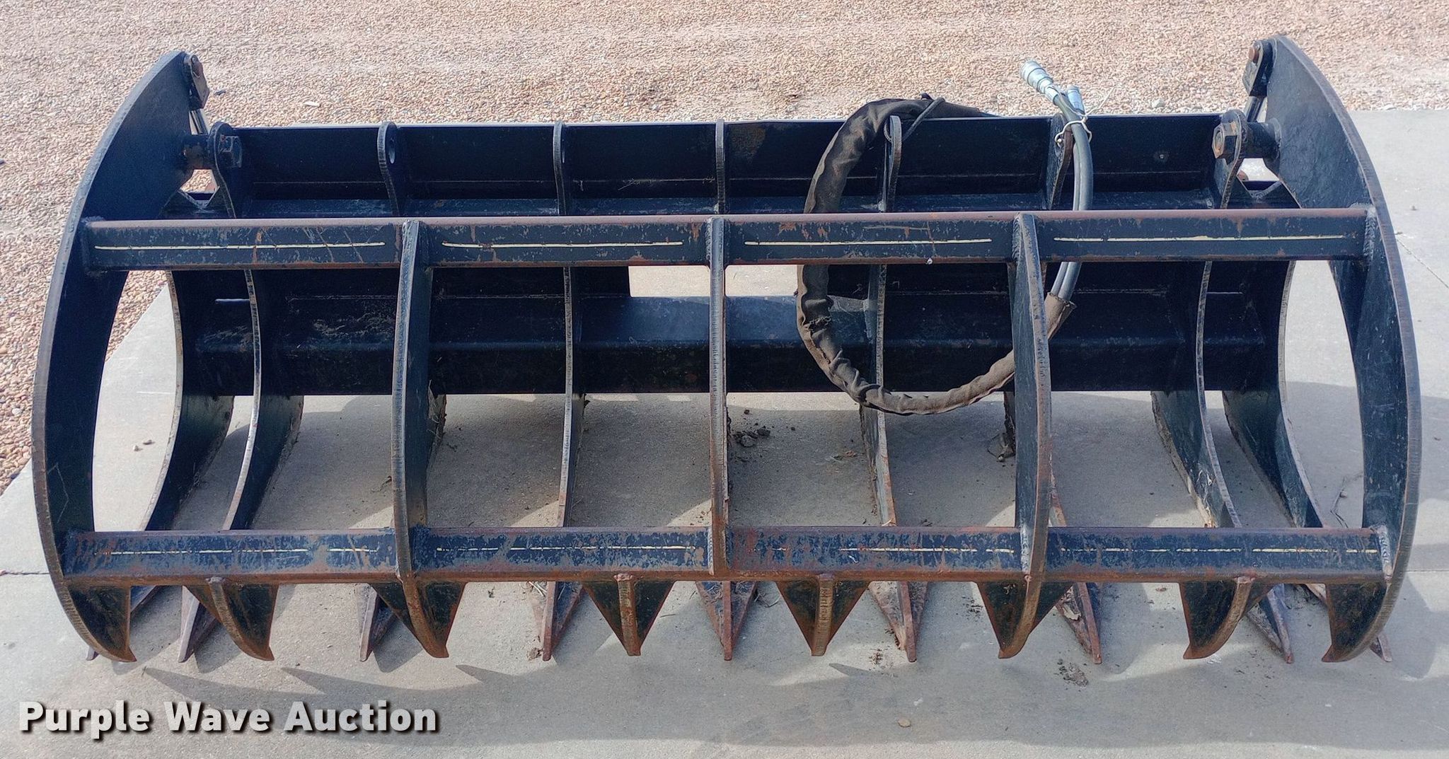 M&M Hydra Rake skid steer grapple bucket in Geuda Springs, KS | Item ...