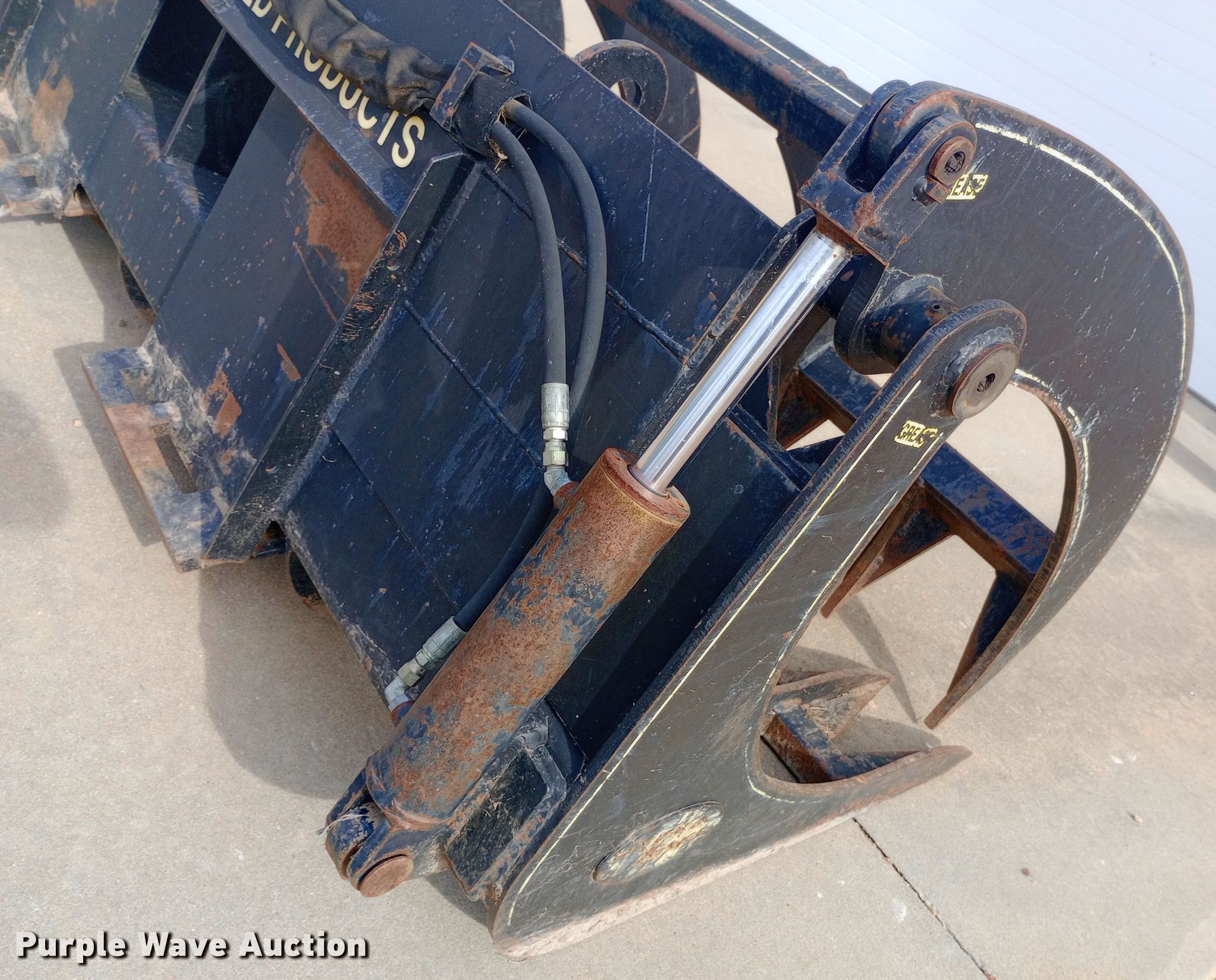 M&M Hydra Rake skid steer grapple bucket in Geuda Springs, KS | Item ...