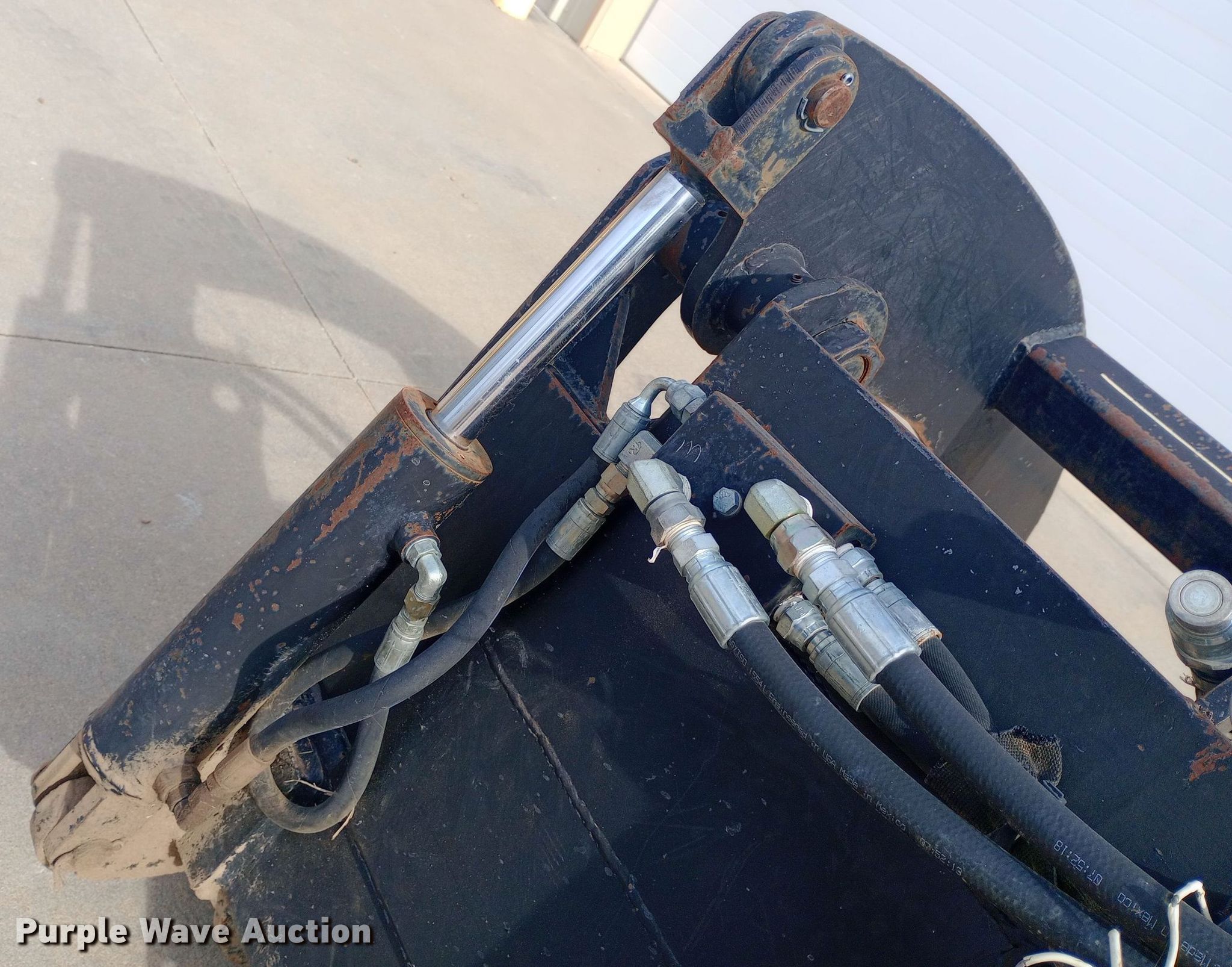 M&M Hydra Rake skid steer grapple bucket in Geuda Springs, KS | Item ...