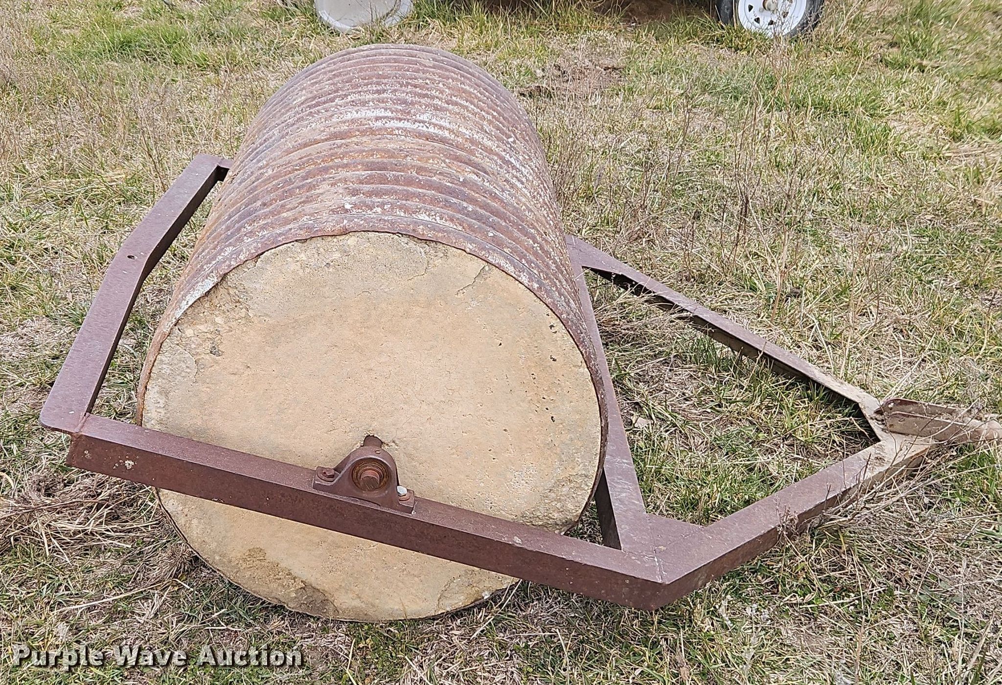 Single drum roller in LaCygne, KS | Item EI8724 for sale | Purple Wave