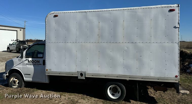 1997 Chevrolet Express G3500 box truck in Tipton, MO | Item DP6794 sold ...