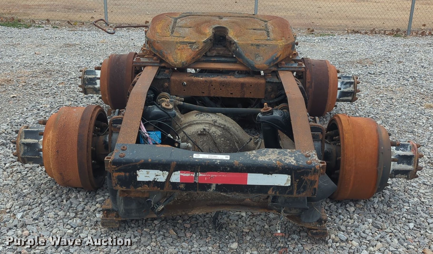 Tandem rear axle assembly in Meno, OK | Item ER1007 sold | Purple Wave