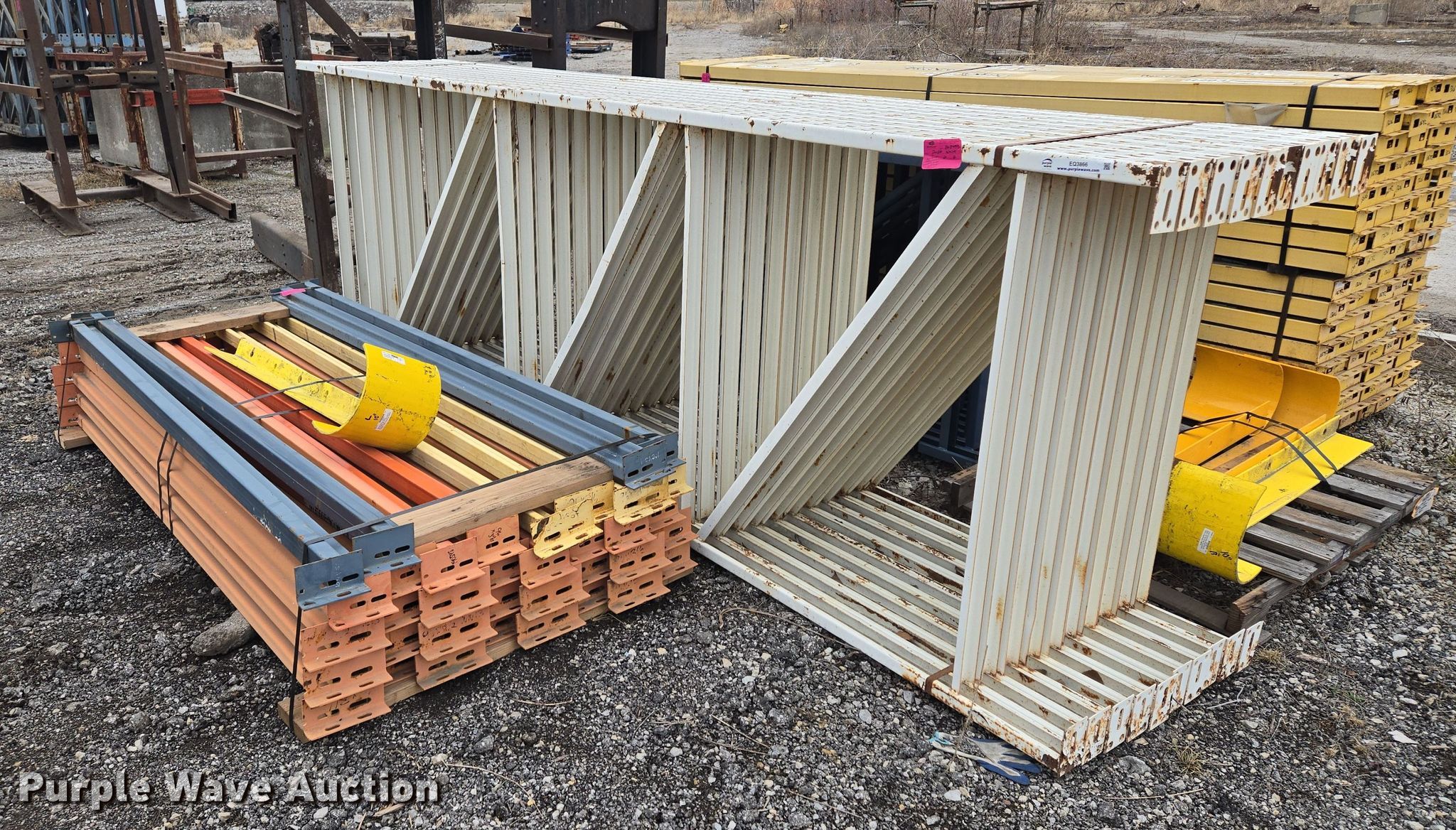 T-bolt pallet racking in Kansas City, MO | Item EQ3866 sold | Purple Wave