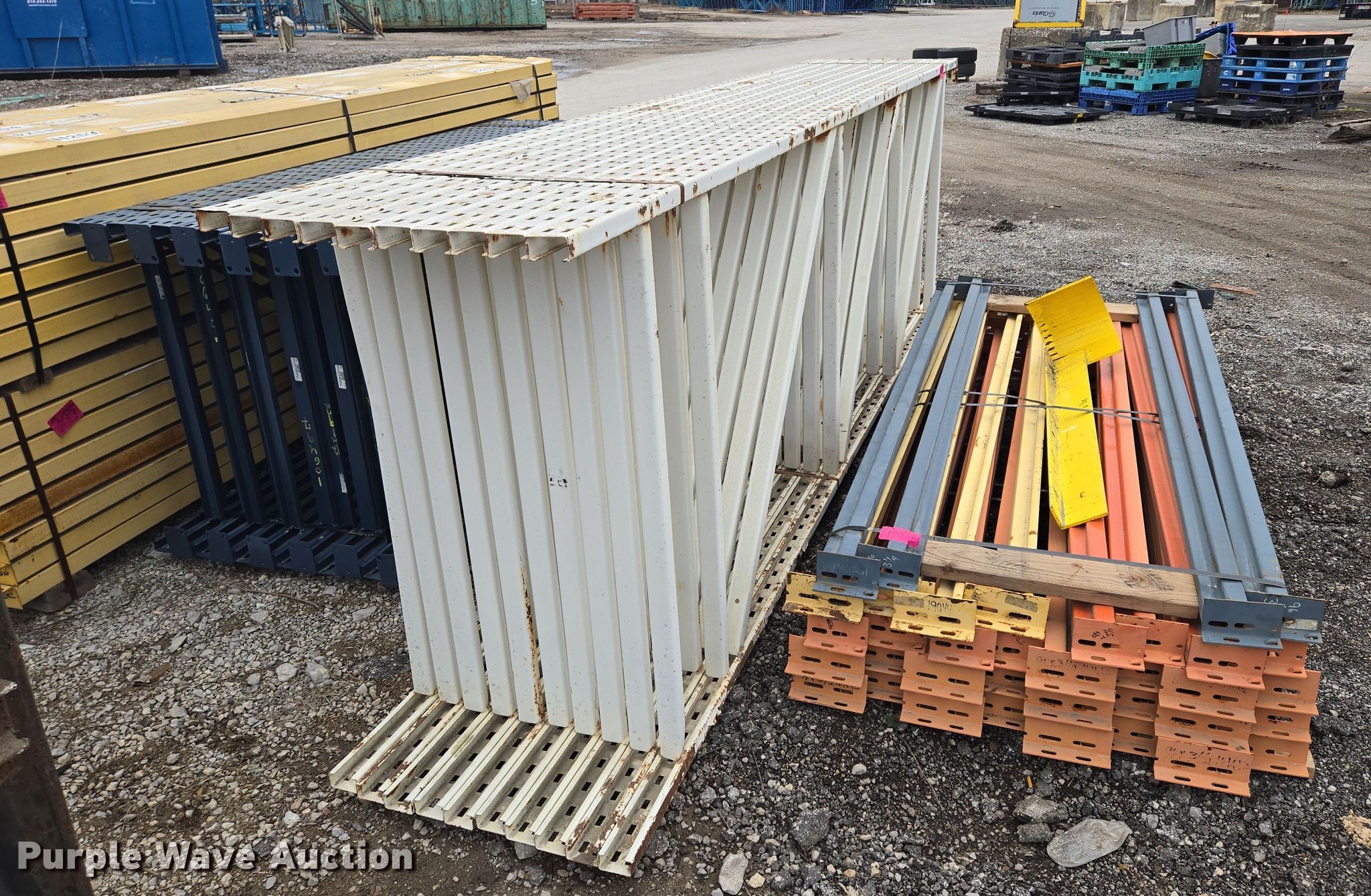 T-bolt pallet racking in Kansas City, MO | Item EQ3866 sold | Purple Wave