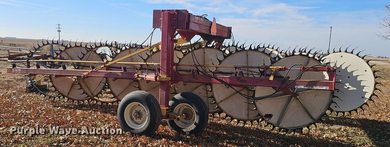 Darf FD Series 917 hay rake in Bruning, NE | Item DW3013 sold | Purple Wave