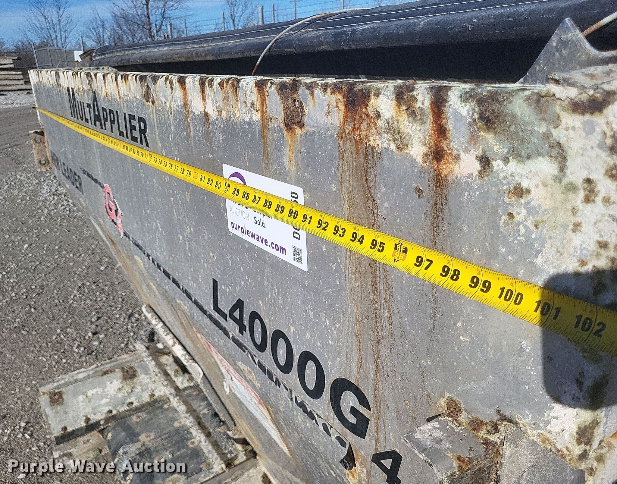 New Leader L4000G4 spreader in Farmersburg, IN | Item DQ3850 sold ...