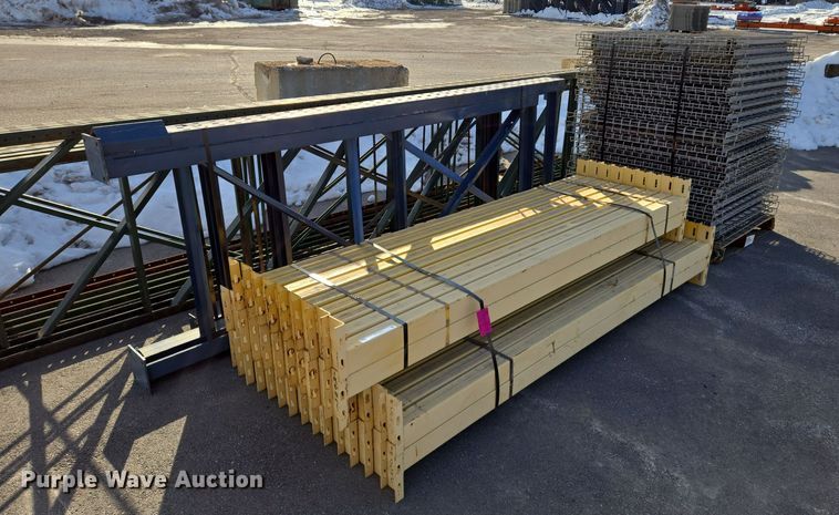 T-Bolt pallet racking in Kansas City, MO | Item EQ3903 for sale ...