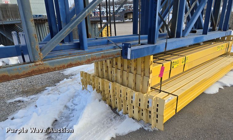 T-Bolt pallet racking in Kansas City, MO | Item EQ3904 for sale ...