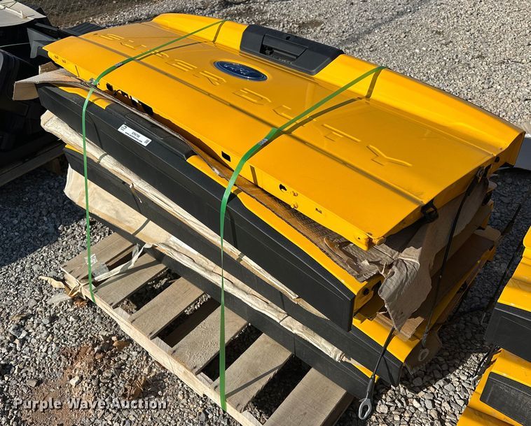 (6) 2022 Ford F250 tailgates in Oklahoma City, OK | Item ER4790 sold ...