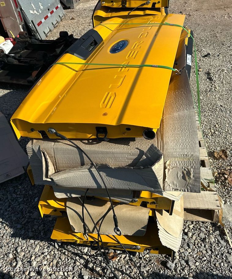 (6) 2022 Ford F250 tailgates in Oklahoma City, OK | Item ER4790 sold ...