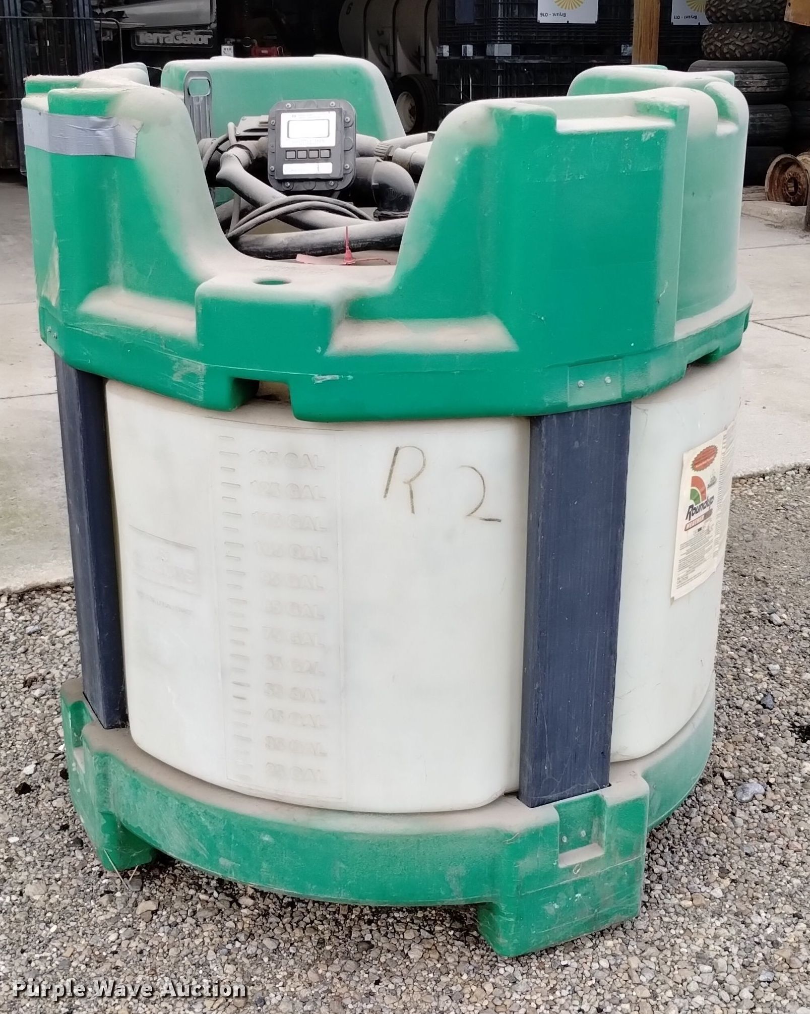 (5) poly shuttle tanks in Bryant, IN | Item EH0083 for sale | Purple Wave