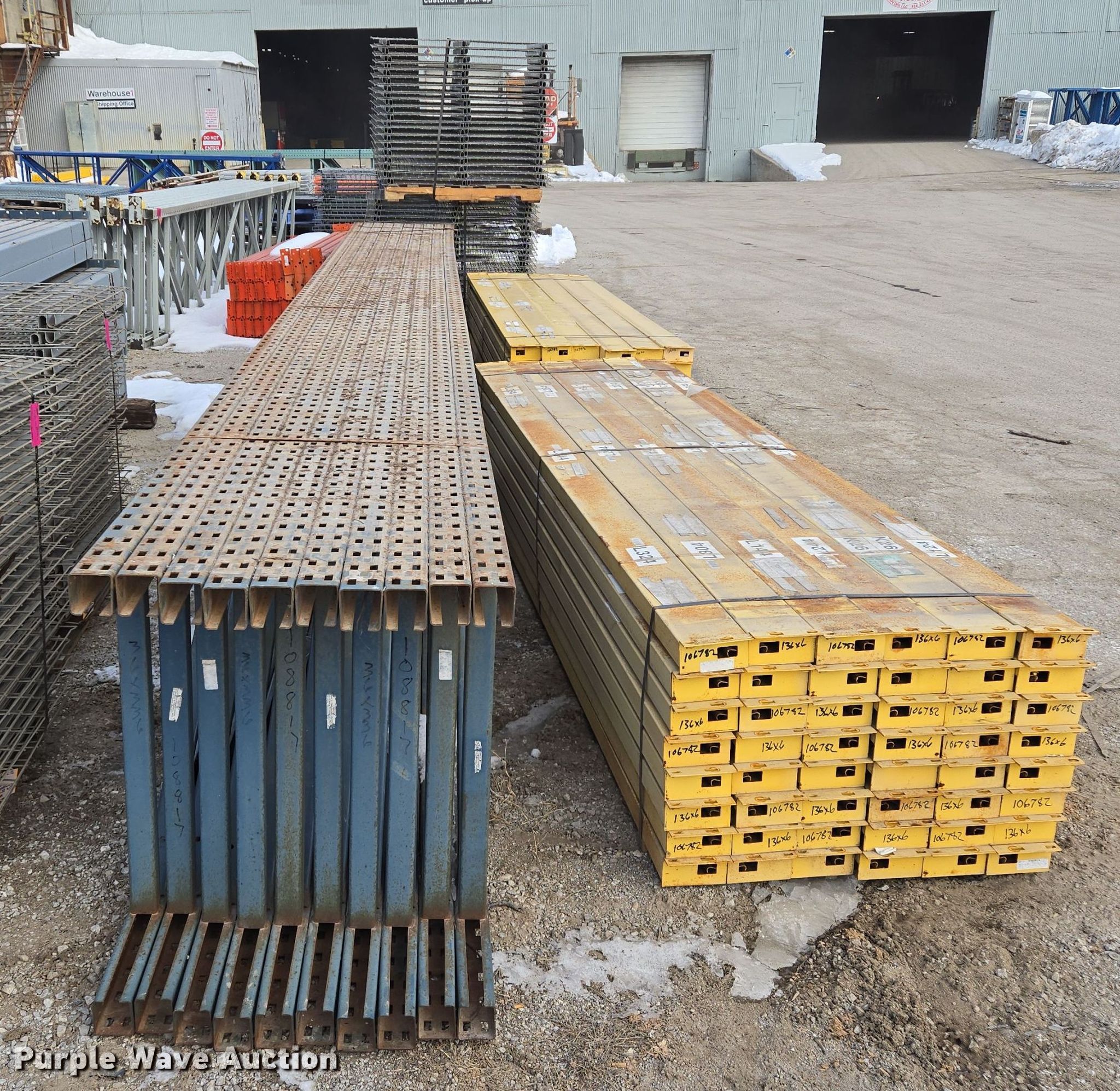 T-Bolt pallet racking in Kansas City, MO | Item EQ3901 sold | Purple Wave