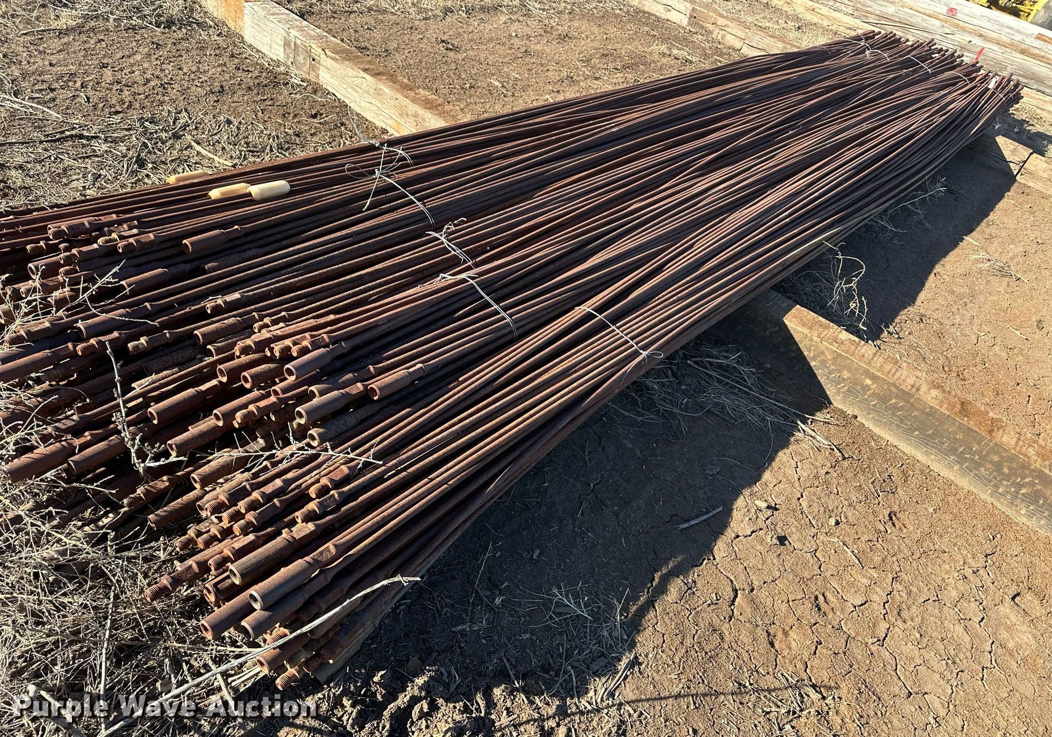 (100) joints of 5/8" diameter x 25' L sucker rods in Plains, KS | Item ...