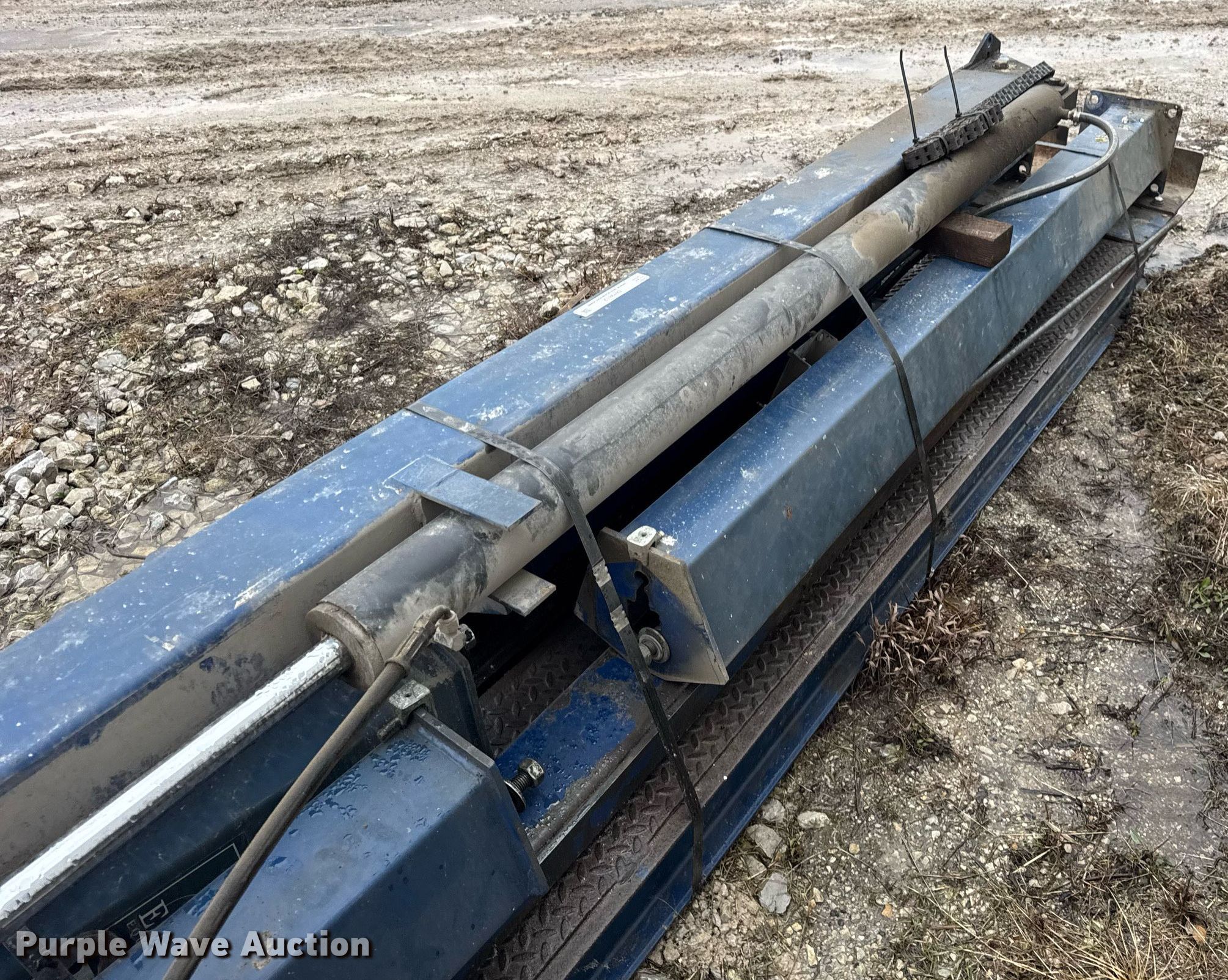 Eagle automotive lift in Palmyra, MO | Item DH9812 for sale | Purple Wave