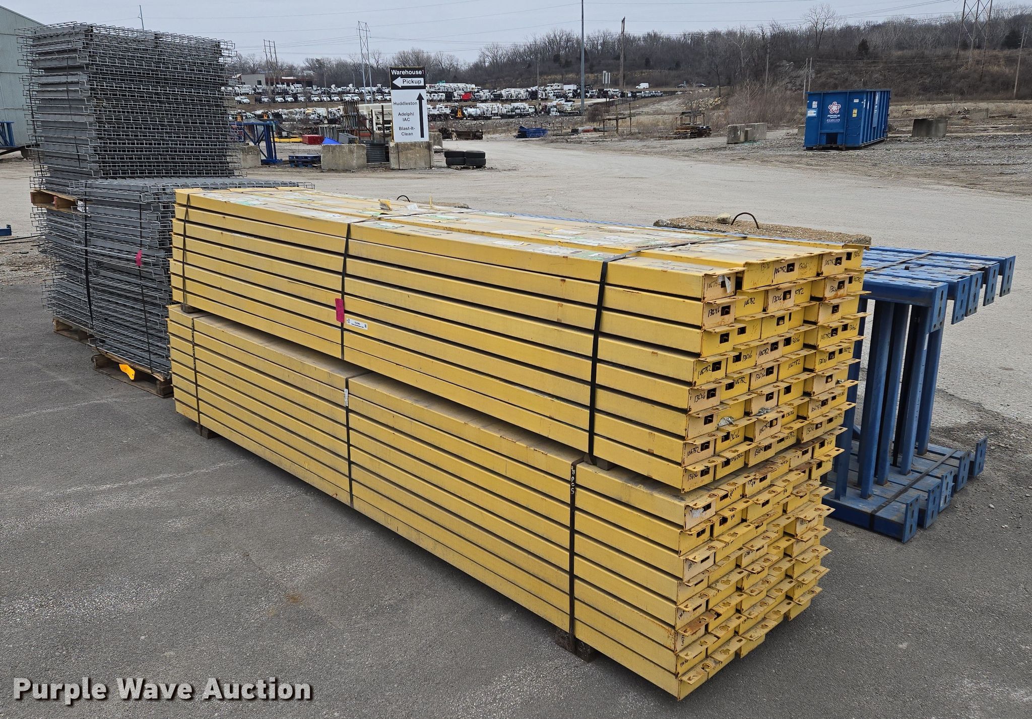 T-Bolt pallet racking in Kansas City, MO | Item EQ3969 for sale ...