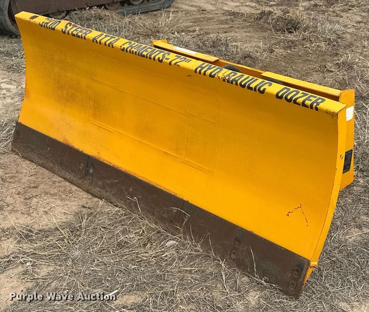 Skid steer dozer blade in Woodward, OK | Item EK0366 for sale | Purple Wave