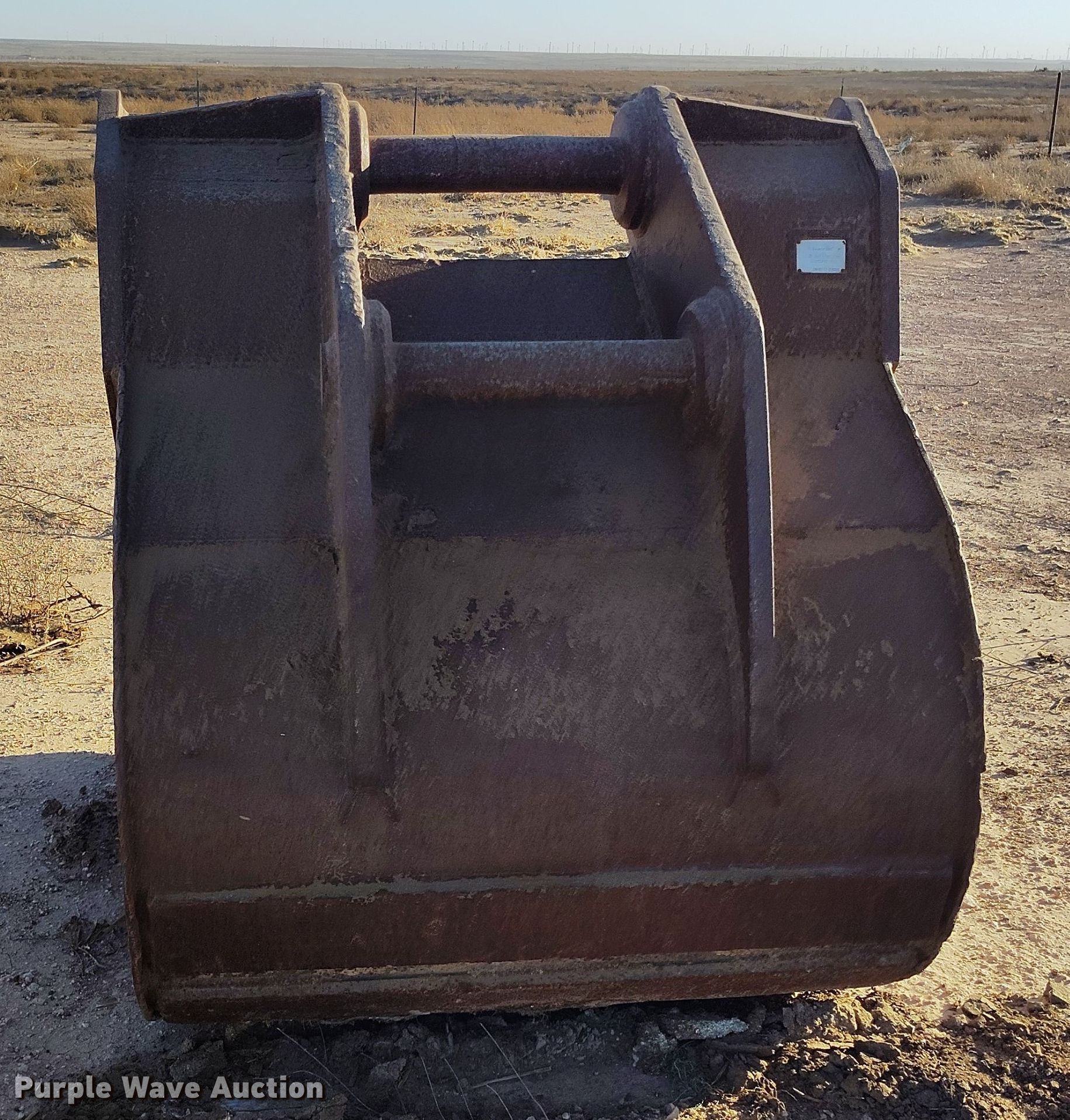 CNH Smart Fit SF40SYL 48" W excavator bucket in Hereford, TX | Item ...