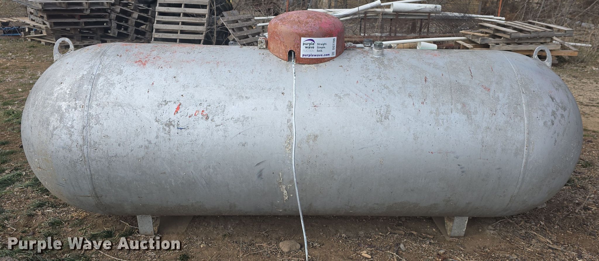 Propane tank in Brookville, KS | Item DO7799 sold | Purple Wave