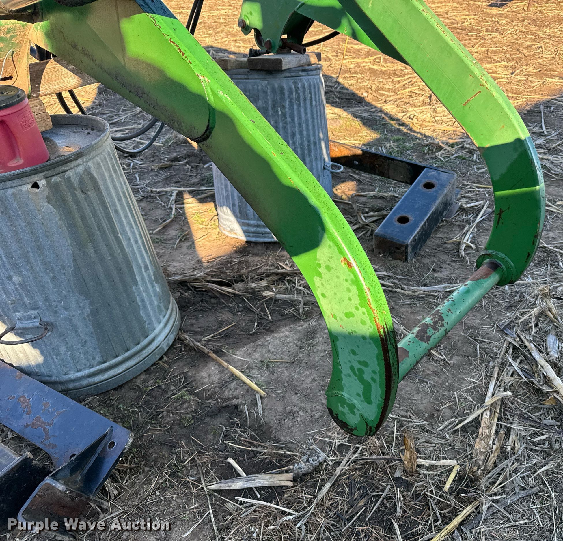 Great Bend 770 loader in Salina, KS | Item NN9628 sold | Purple Wave