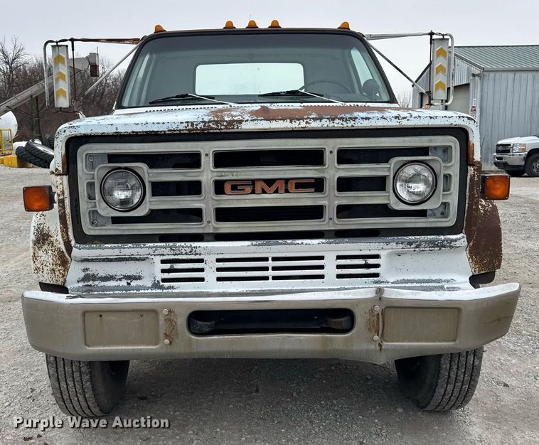 1985 GMC C7000 dump flatbed truck in Goodland, IN | Item DH9564 sold | Purple Wave
